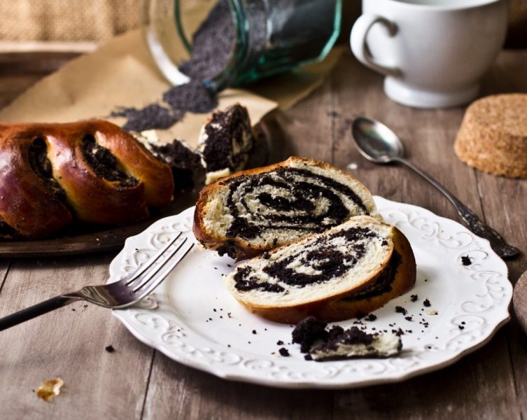 Рулет с маком – 7 вкусных рецептов
