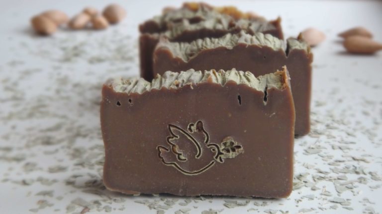 Дегтярное мыло для волос: польза и вред, как правильно использовать